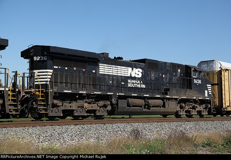 NS 9236